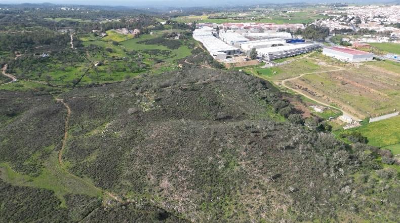 Finca rústica, Casa de piedra con terreno en venta en la A-493 ...