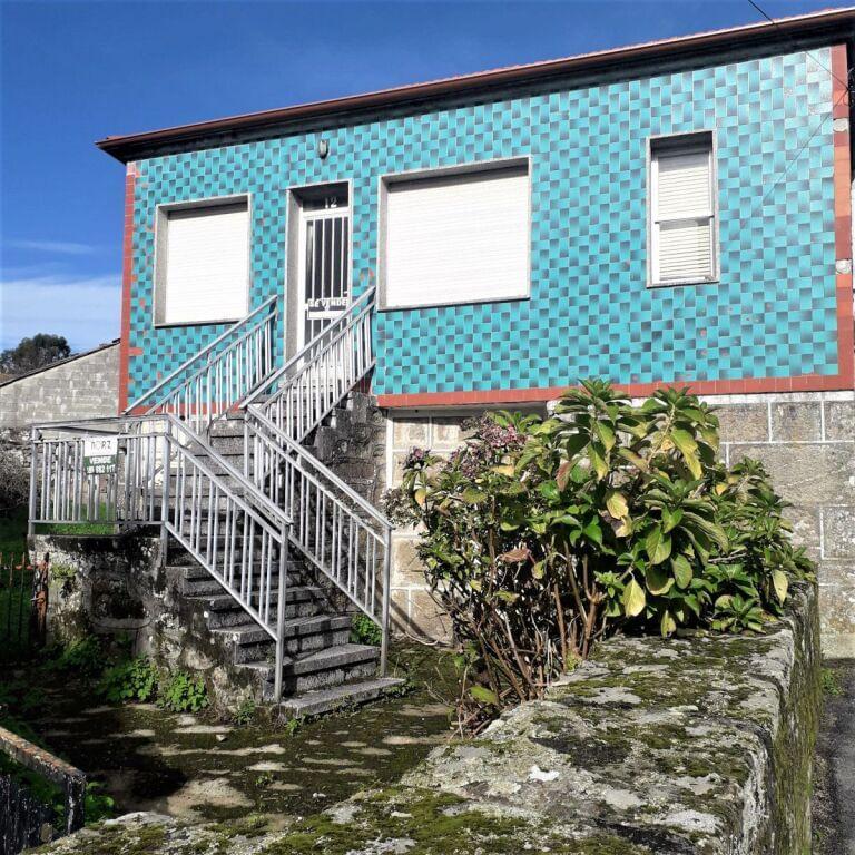 Village house with land for sale on España, A Eirexe, TR216128